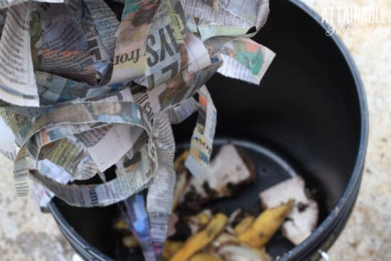 How to Make a Worm Bin for Less than $5 - Easy DIY Worm Composter